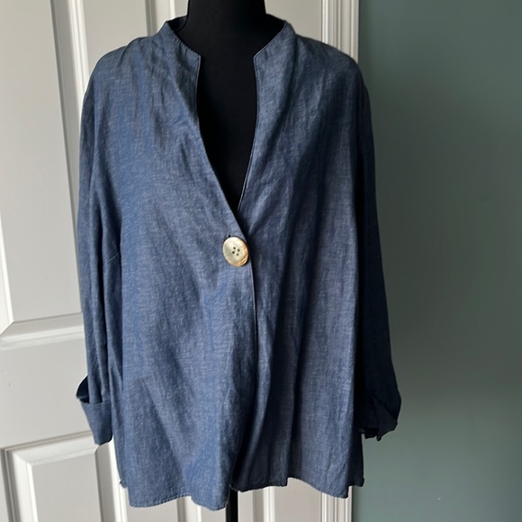 JM Collection | Tops | Denim Flowly Jm Collection Blouse | Poshmark